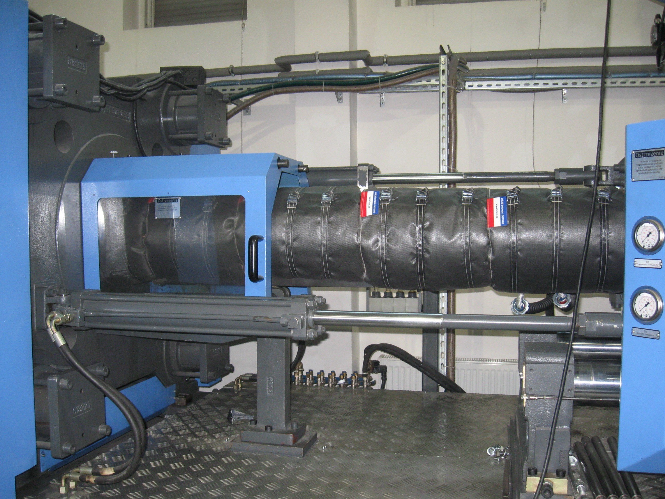 THERMAL INSULATION COVERS FOR MACHINES